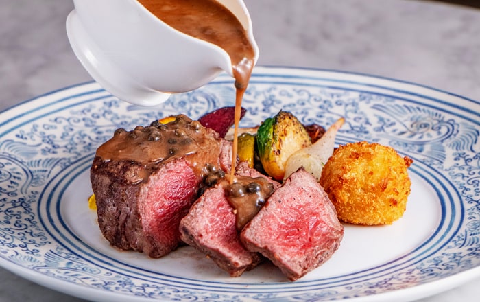 Dining | American Express TH