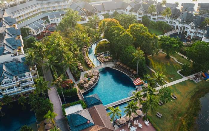 Dining | American Express TH