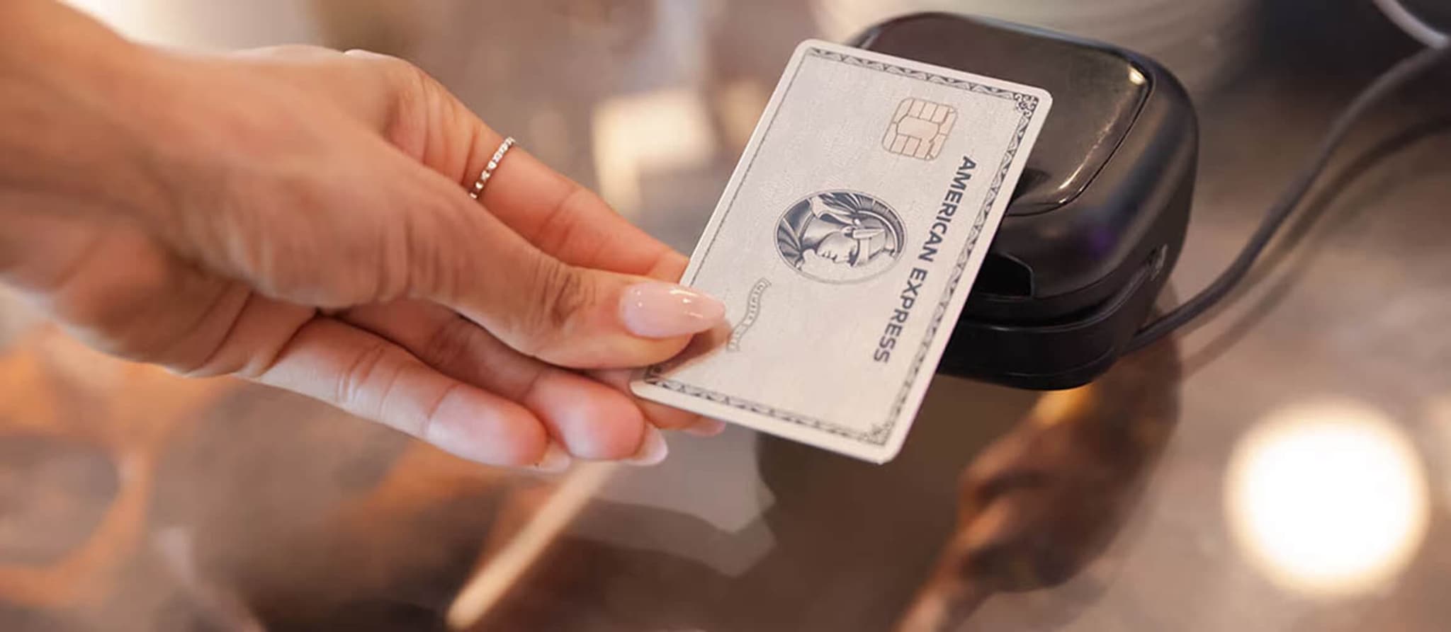 Charge Card vs. Credit Card: What Is the Difference?