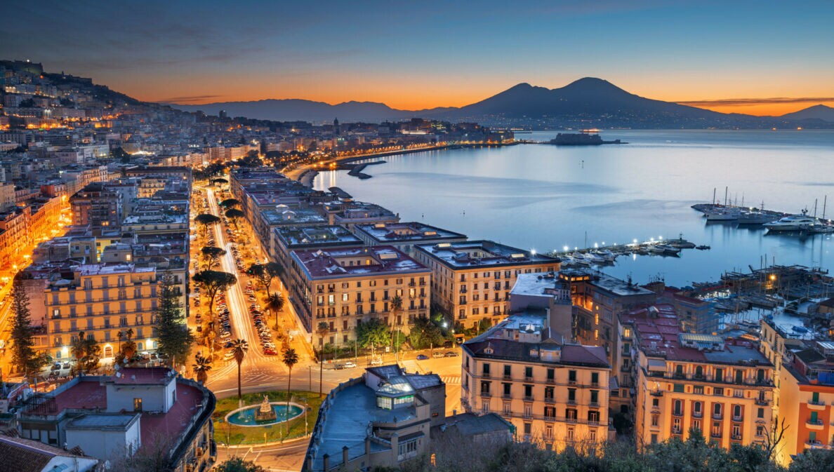 Neapel: 10 Sehenswürdigkeiten der italienischen Stadt | AMEXcited
