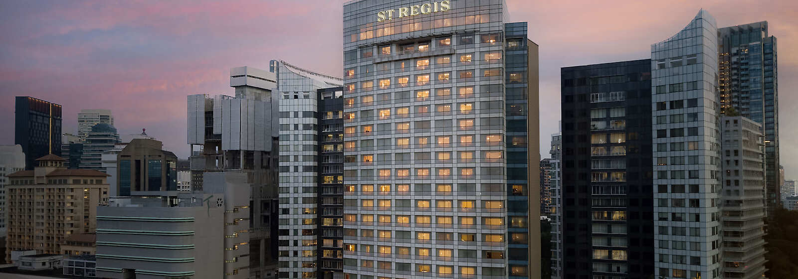 The St. Regis Singapore | Fine Hotels + Resorts | Amex Travel