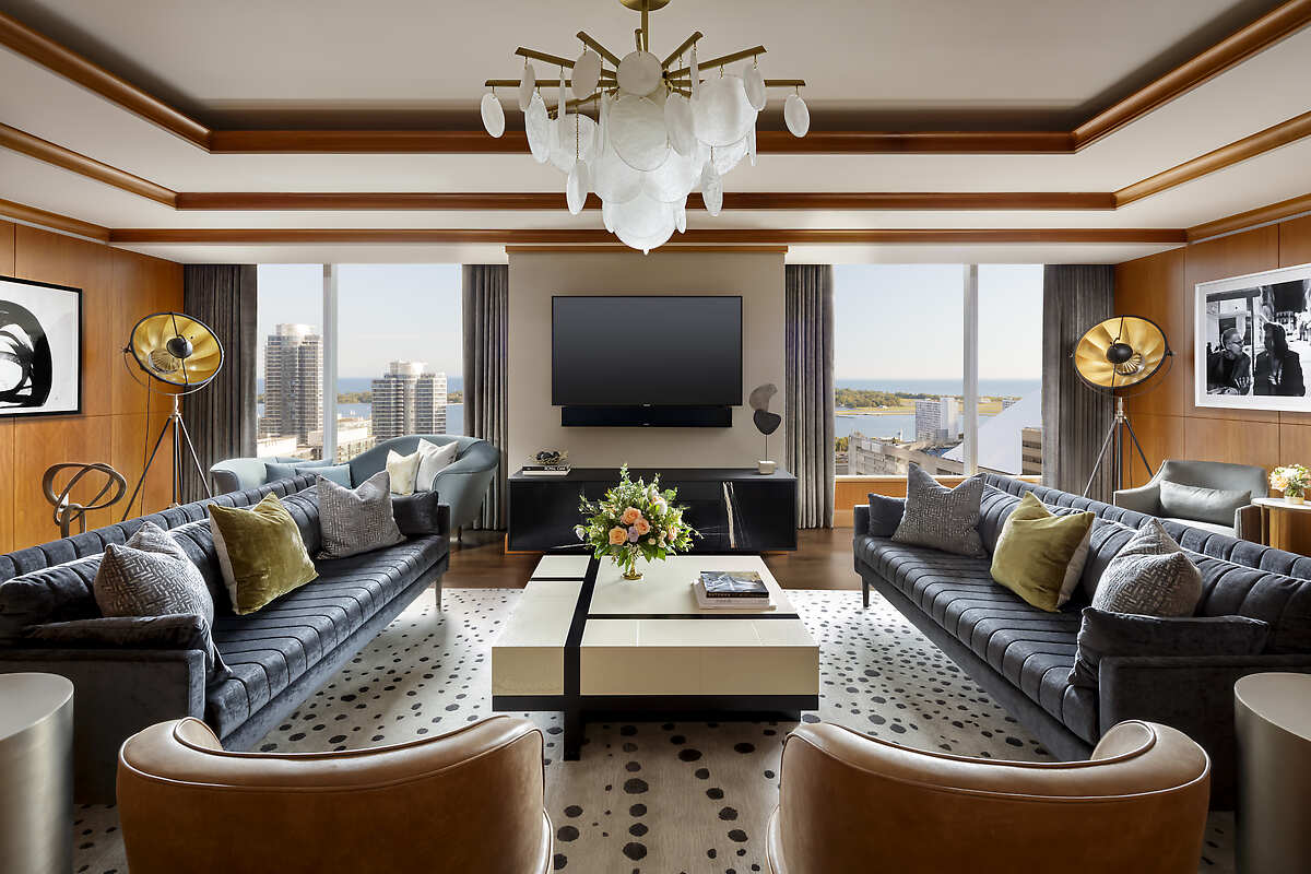 The Ritz-Carlton, Toronto | Fine Hotels + Resorts | Amex Travel ES