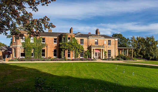 Fine Hotels + Resorts® | The Hotel Collection | Amex Travel