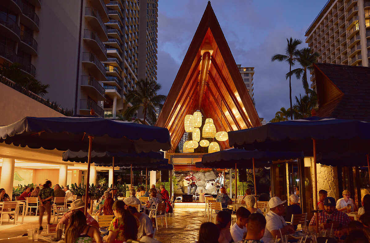 Outrigger Reef On The Beach Logo