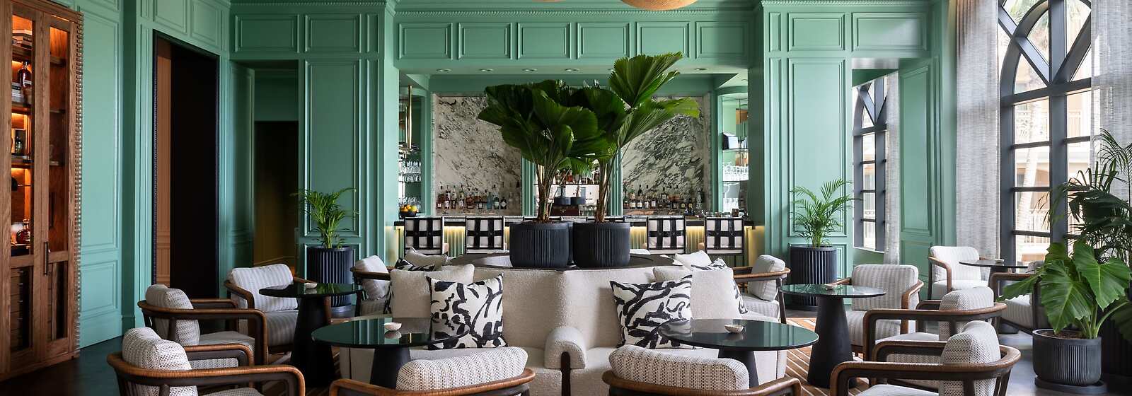 The Ritz-Carlton | Fine Hotels + Resorts | American Express Travel